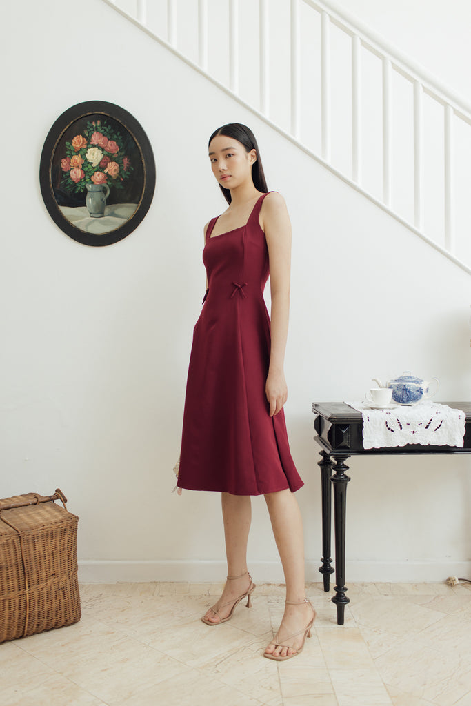 Suan Dress in Maroon – OUDRE